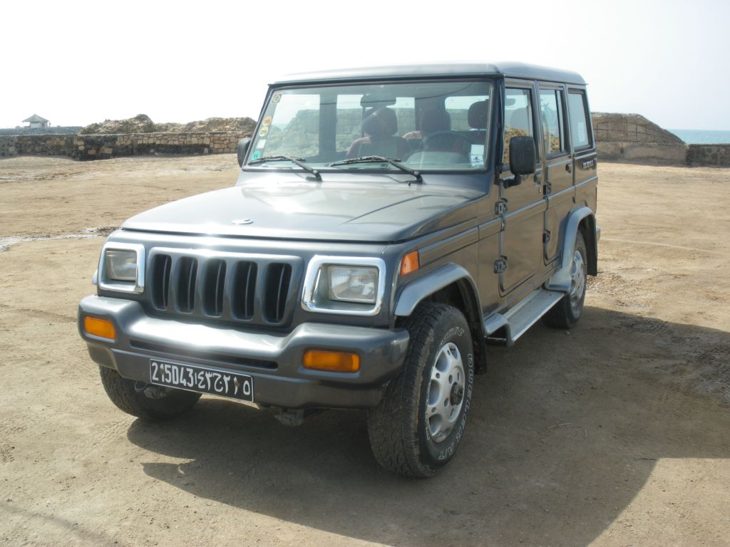 Mahindra Bolero GLX à Djibouti