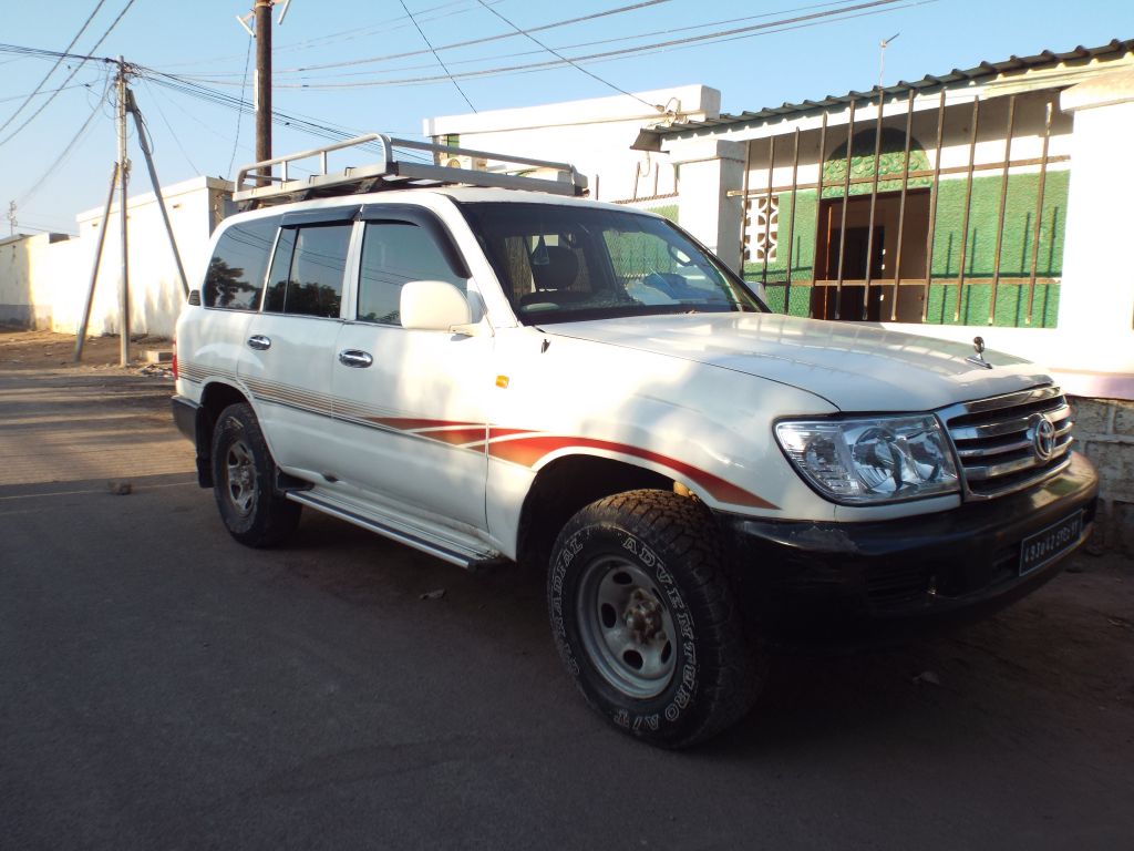 TOYOTA HZJ 105 à Djibouti