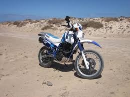 Moto Suzuki 650 Djebel à Djibouti