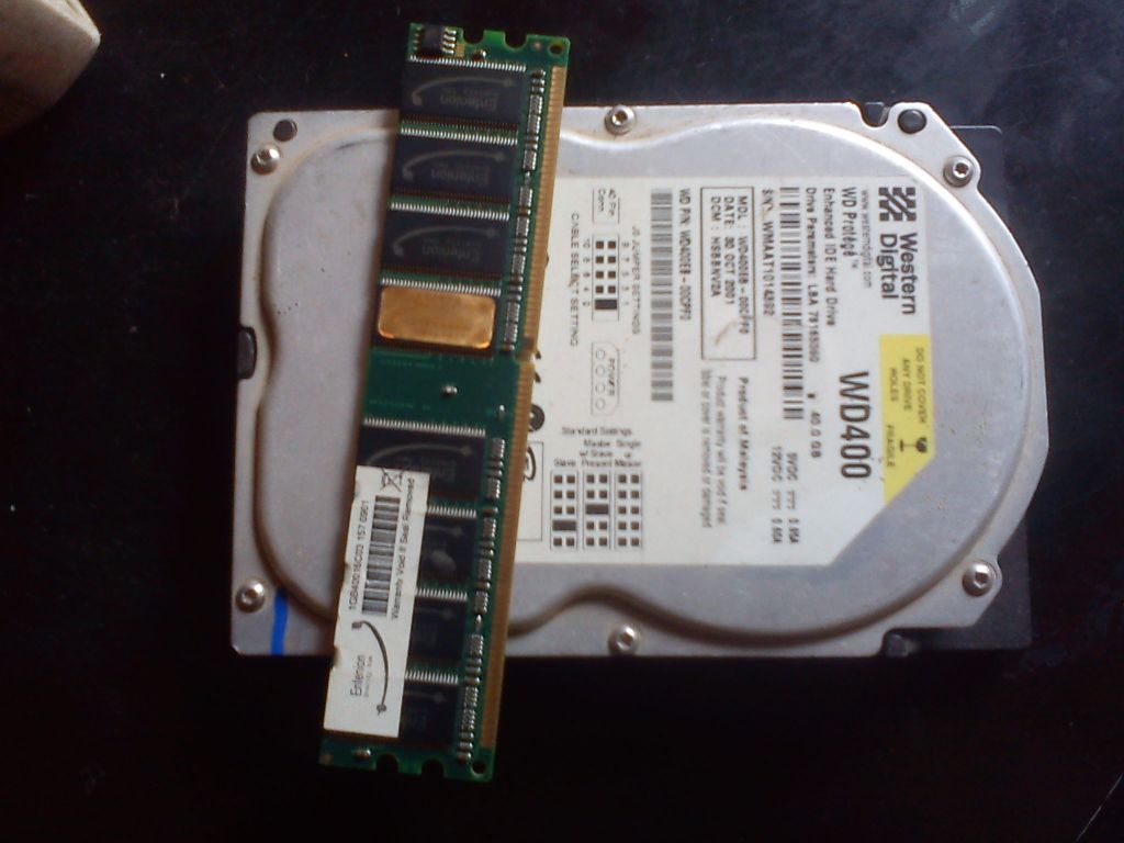 Disque dur 80 Go et Ram à Djibouti