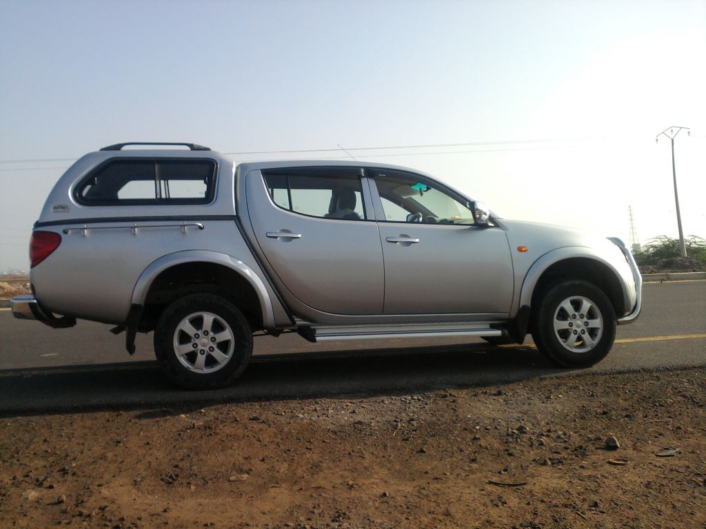 Mitsubishi L200 TURBO Très bon état à Djibouti