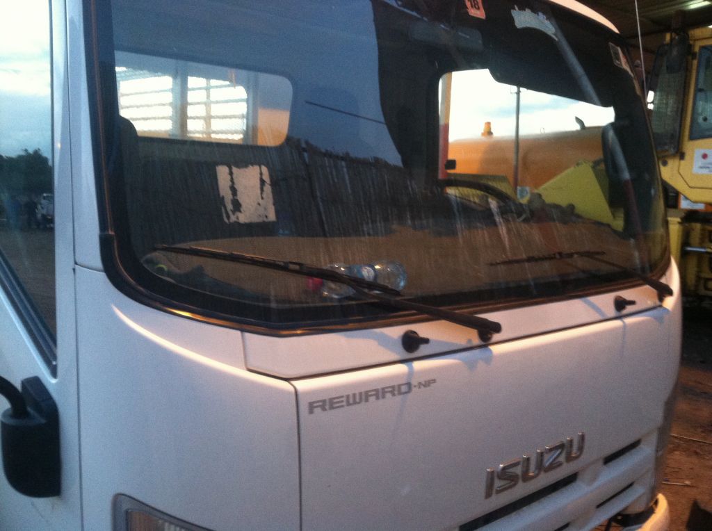 Isuzu Obama 2017 a vendre à Djibouti