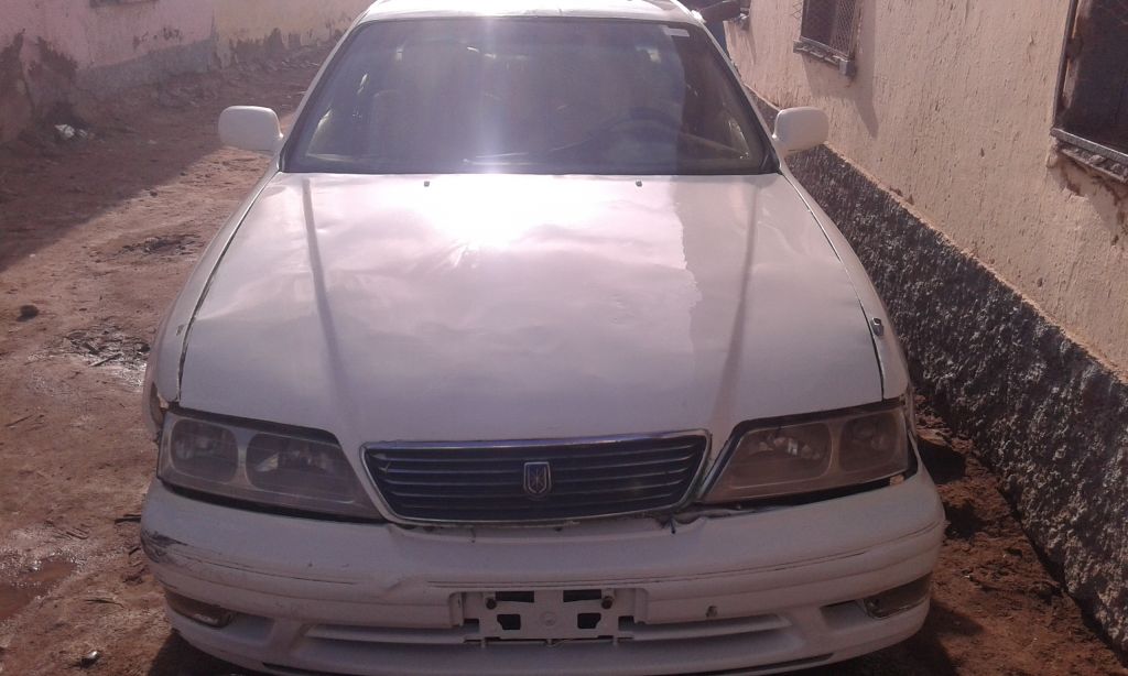 Toyota grand mark 2 à Djibouti