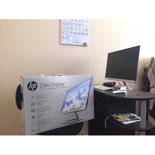 HP 23er Display (hdmi+VGA) à Djibouti