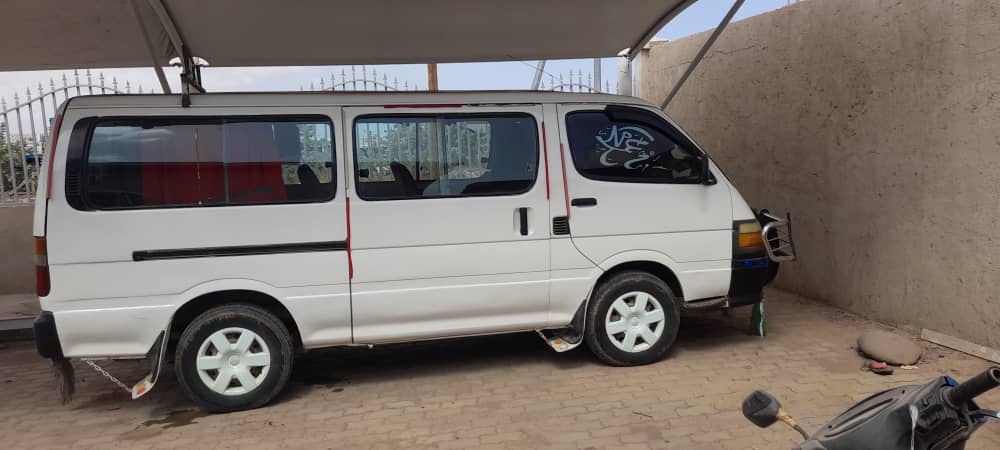 Toyota hiace 2004 à Djibouti