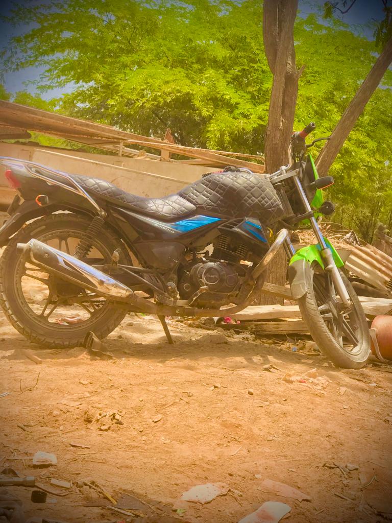 Moto Jincheng 150 à Djibouti