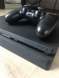 Console PS4 slim à Djibouti