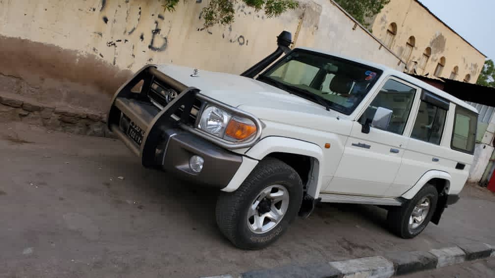 Land cruiser Hartop 2016 à Djibouti