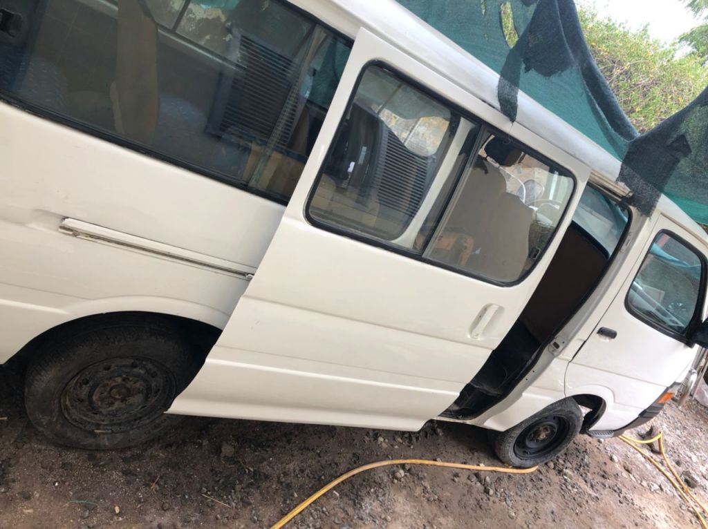 MINI BUS Toyota à Djibouti