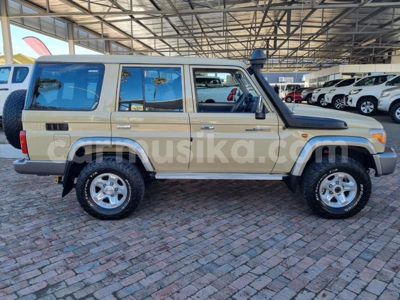 Voiture HARTOP 2011 à Djibouti