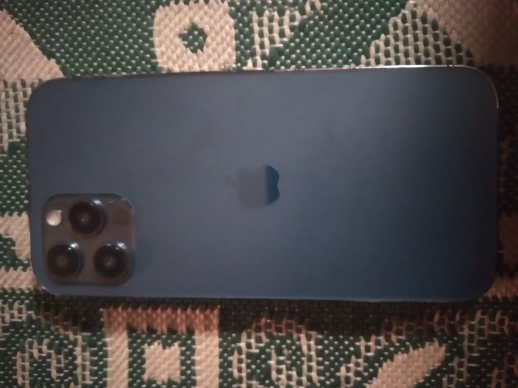 iphone 12 pro max à Djibouti