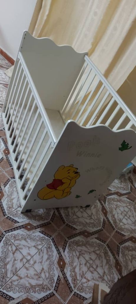 Lit pour baby à Djibouti