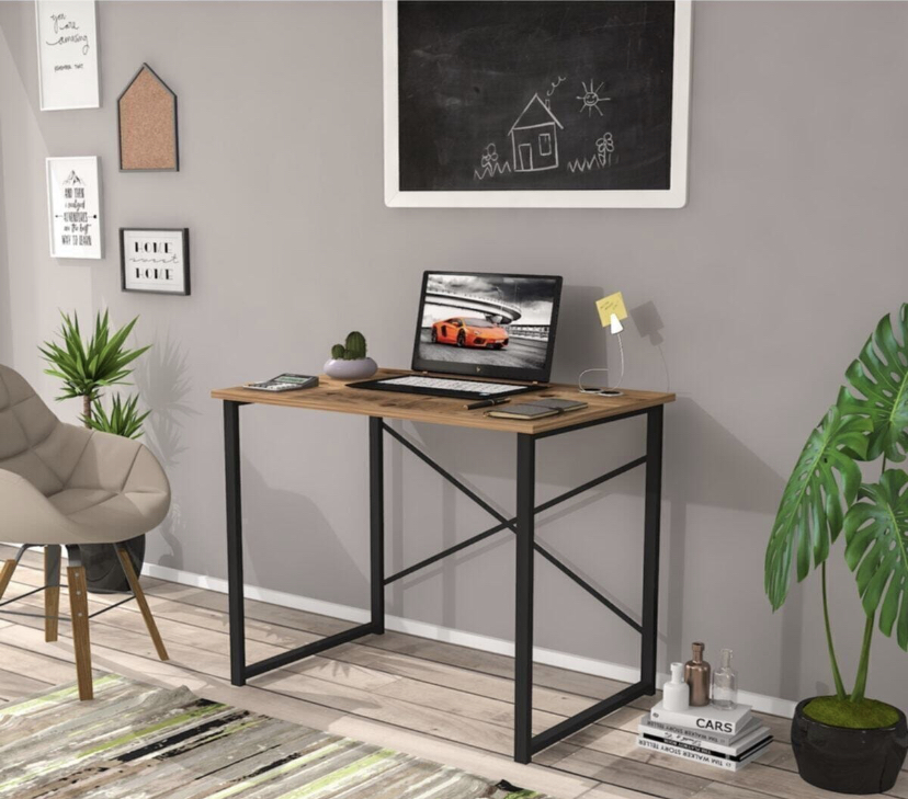 Table pour étudier. à Djibouti