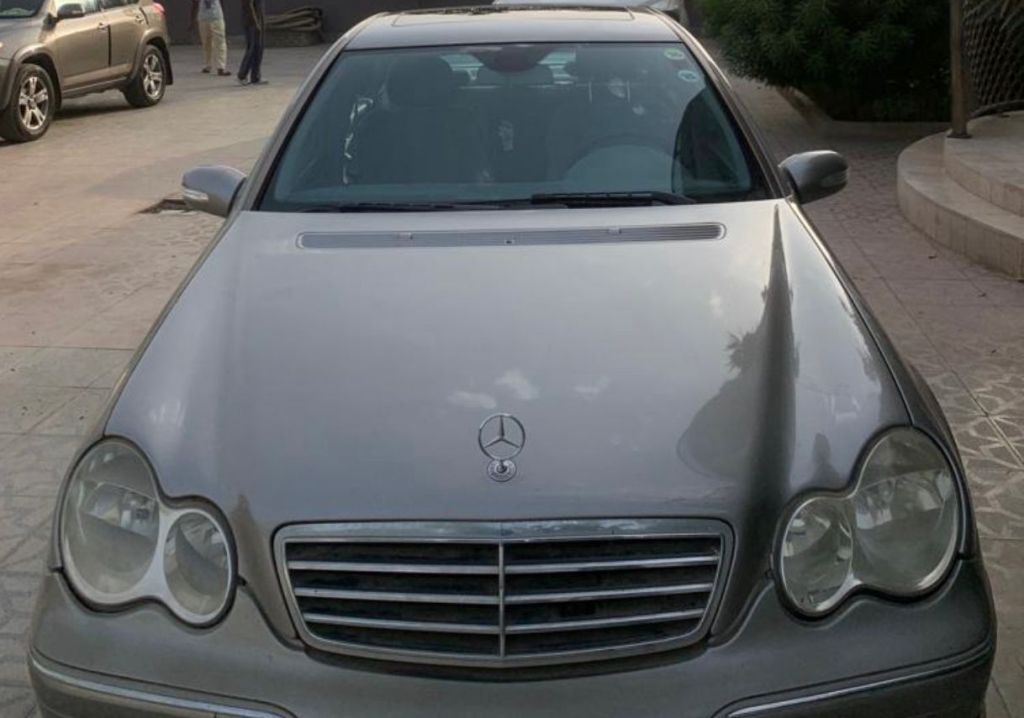 Vente de voiture Mercedes c230 à Djibouti