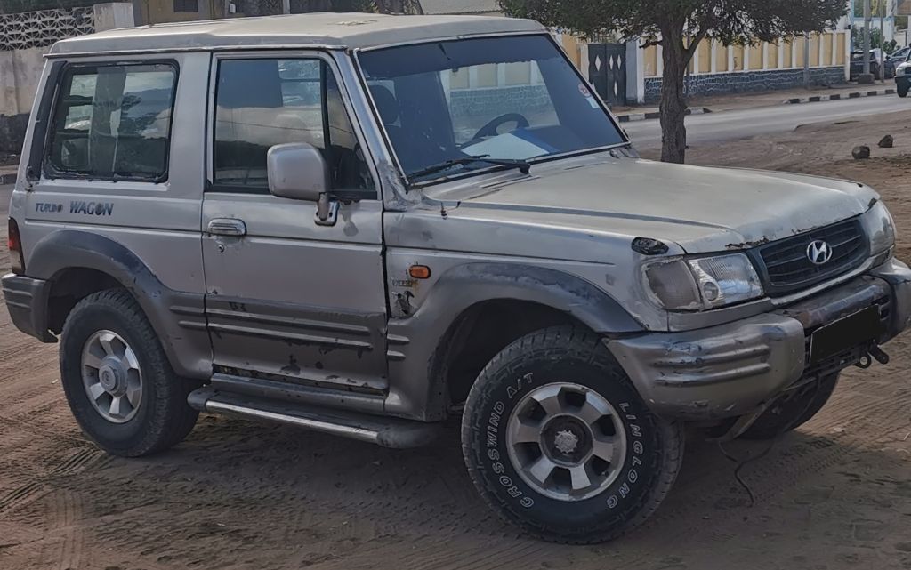 Galloper moteur intact 4 pneus tous neufs. à Djibouti