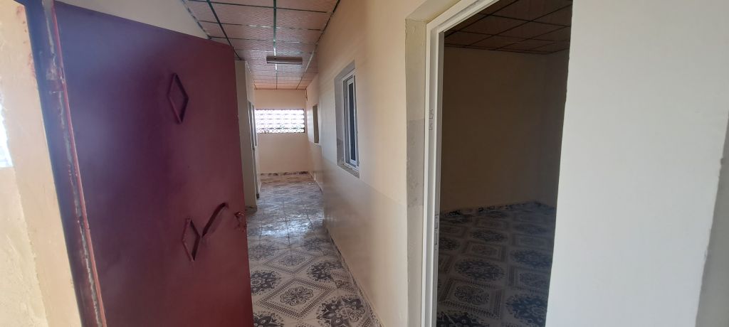 Duplex Maison F3 à Quartier 12 non loin de la route de Cité Hodan à ...