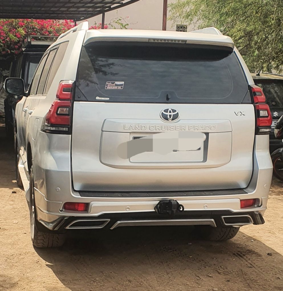 Voiture de Marque Toyota Land Cruiser Prado 2019 VX à Djibouti