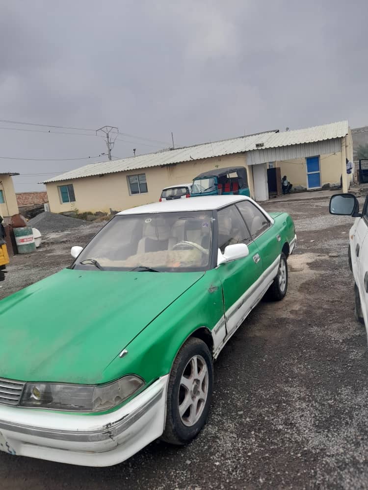 Voiture Toyota Taxi Mark ll à Djibouti
