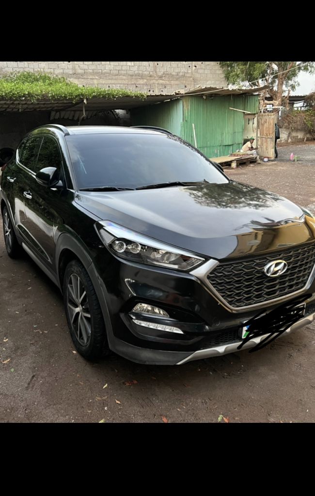 Voiture Hyundai Tucson Couleur Noir à Djibouti