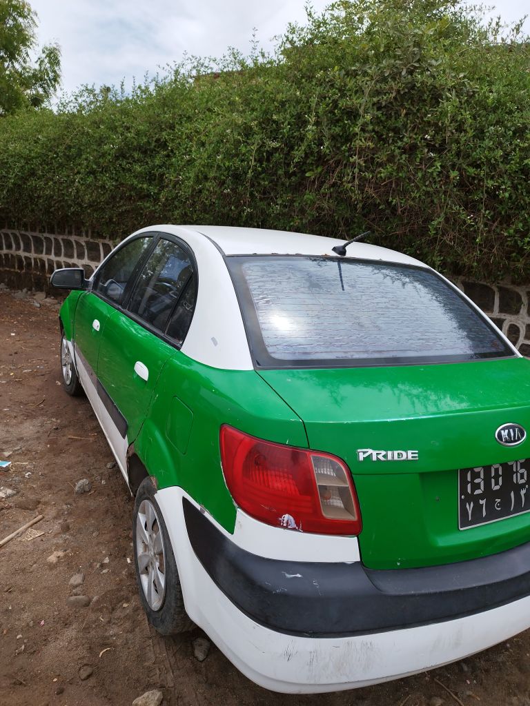Taxi Kia Pride à Djibouti