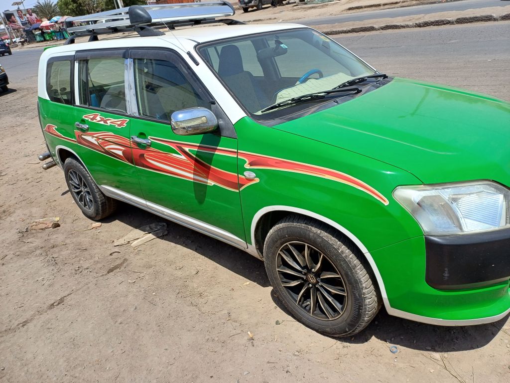 Toyota Probox 2017 à Djibouti