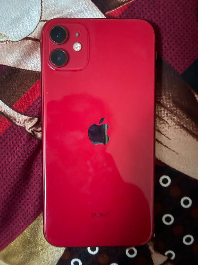 Téléphone Iphone 11 couleur rouge à Djibouti