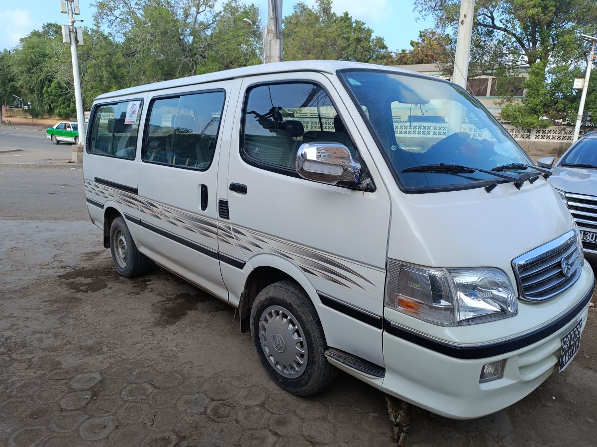 Mini bus à Djibouti