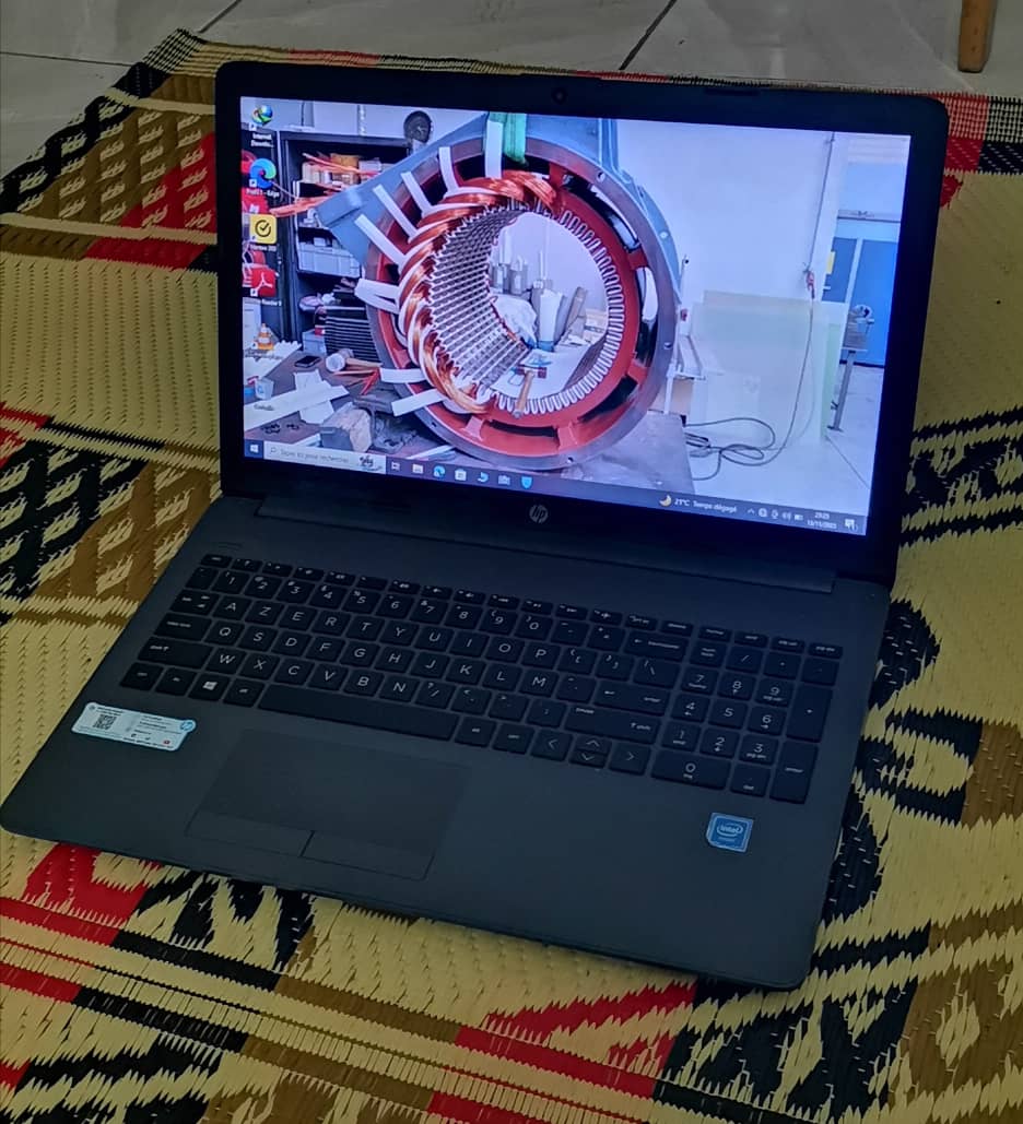 PC HP iCore 3, 8 Go de RAM à Djibouti