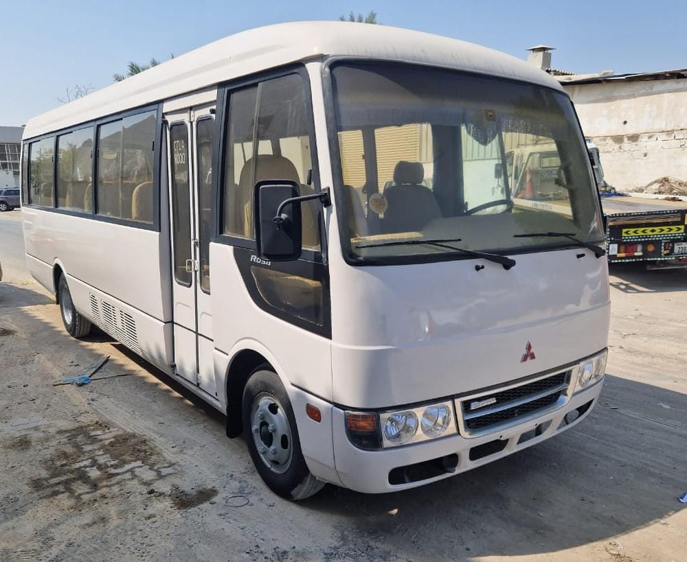 Bus de 35 places à vendre jamais immatriculé. à Djibouti
