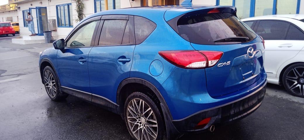 Voiture Mazda 4, Luxe abordable et performances dynamiques à Djibouti