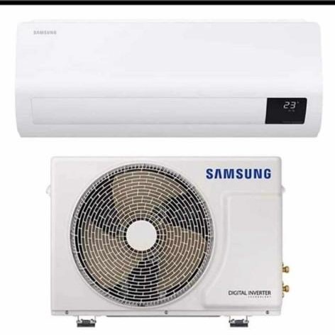 Clim SAMSUNG Inverter 2CV, économique, presque neuve à Djibouti