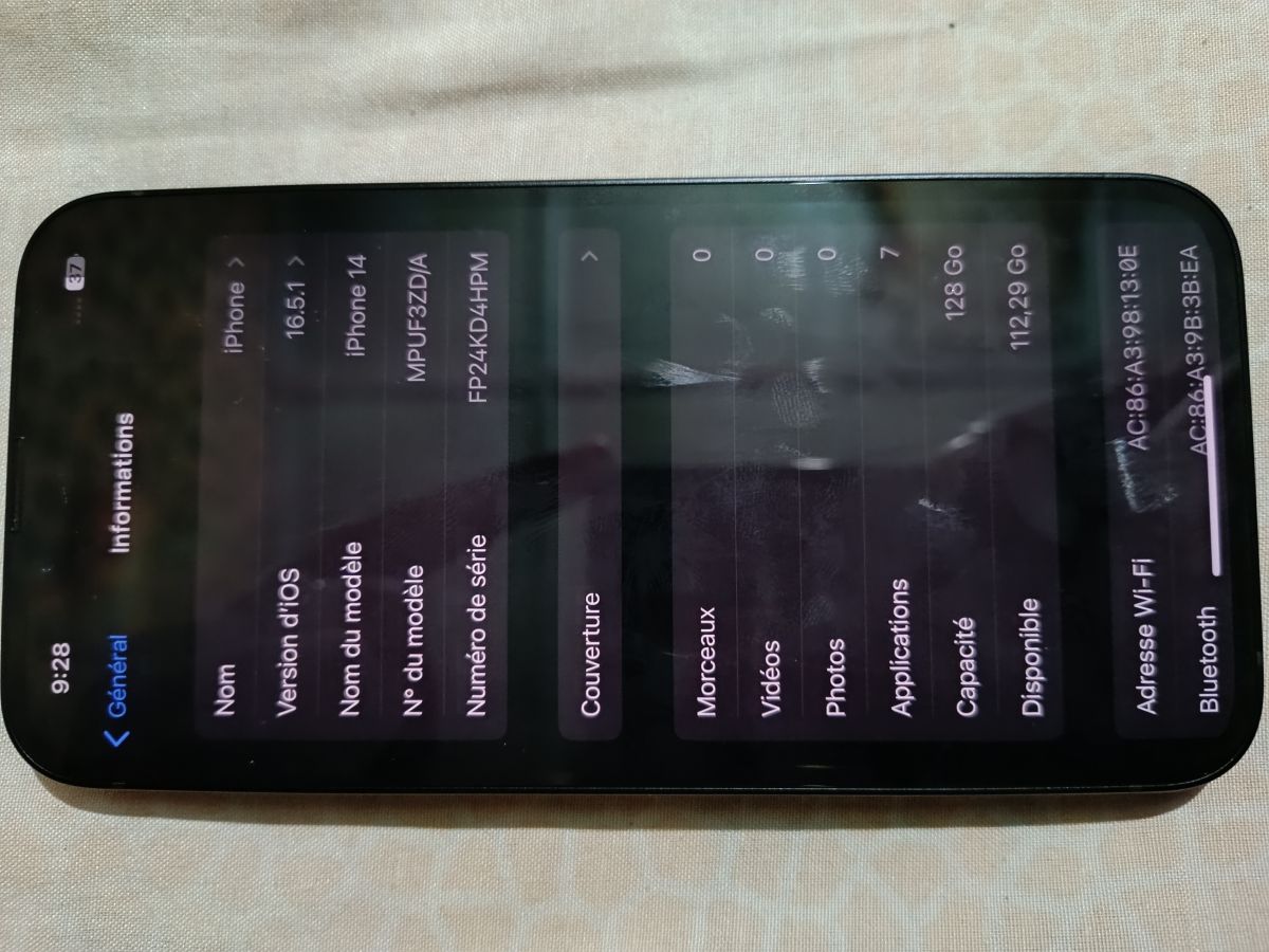 iPhone 14 normal 128Go neuf, batterie à 100% à Djibouti
