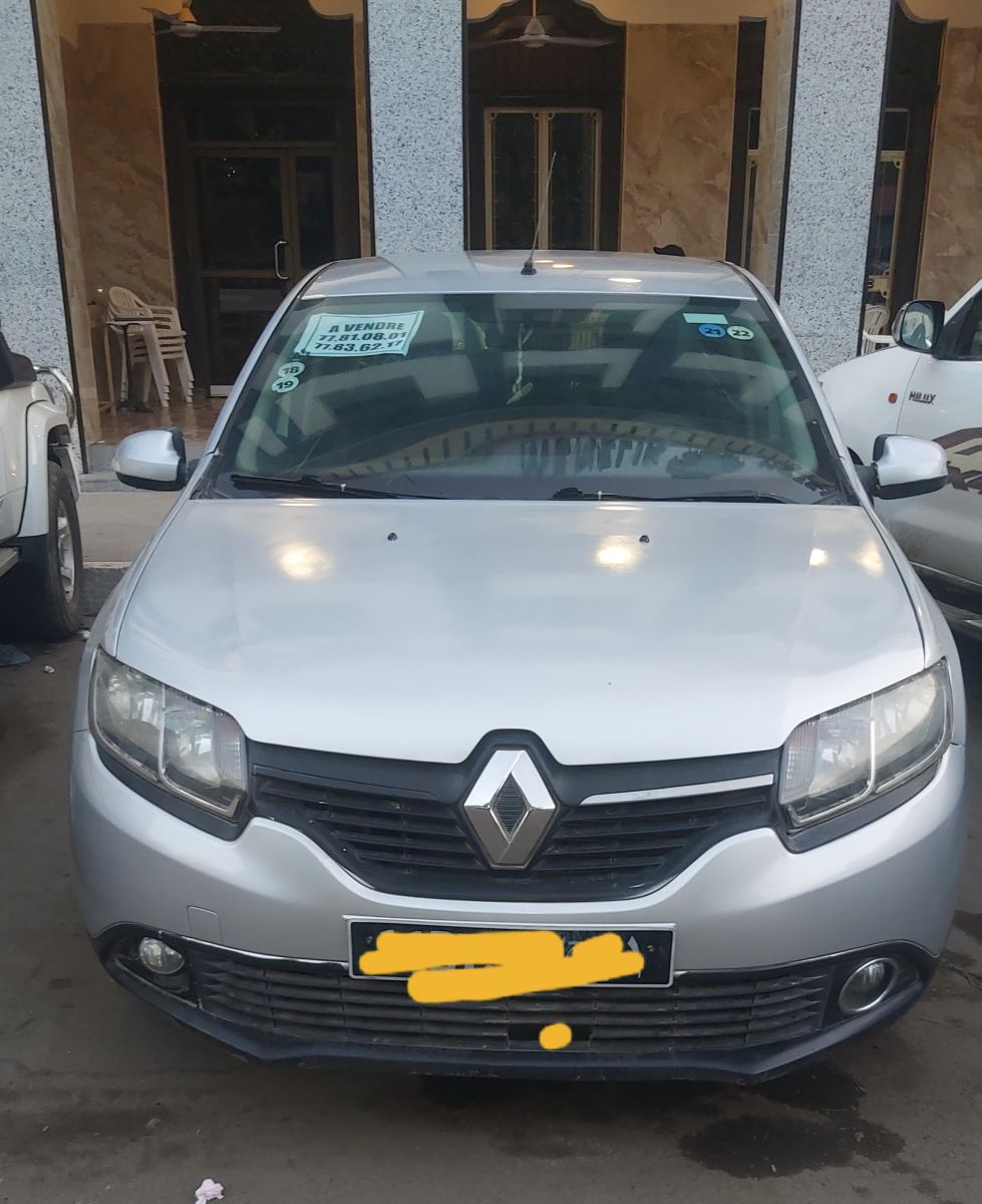 Renault logan , tres bonne etat à Djibouti