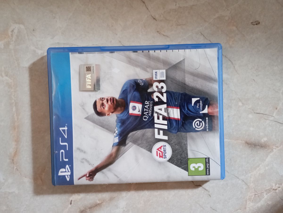 CD FIFA 23 PS4 a vendre à Djibouti