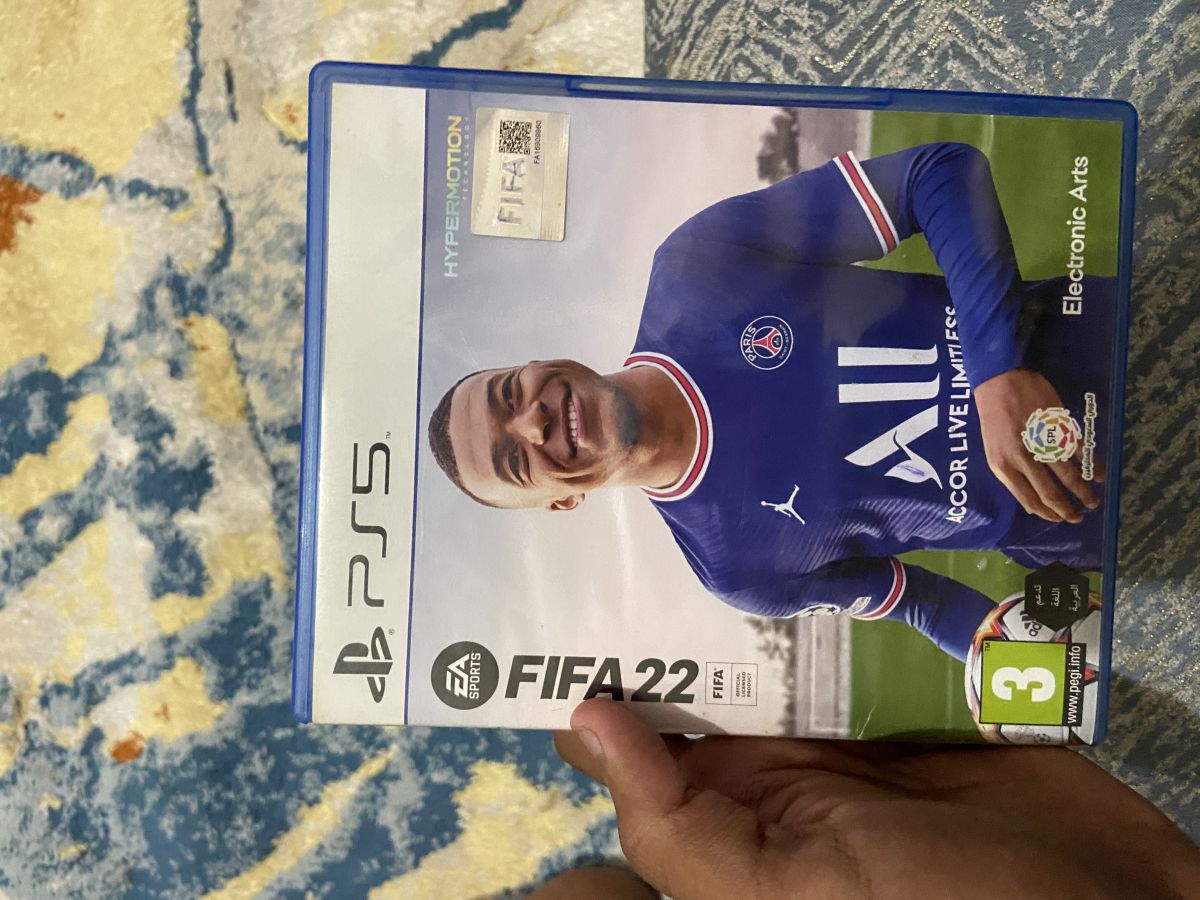 FIFA 22 pour PS5, excellent état, réduction offerte à Djibouti