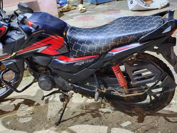 Moto en excellent état - Disponible pour Ramadan Kareem à Djibouti