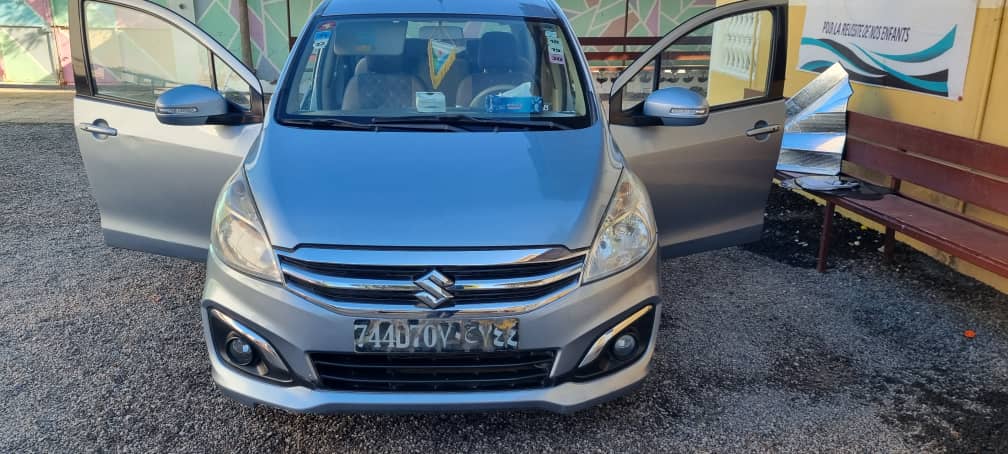 Suzuki Ertika familial, bon prix, bien entretenu à Djibouti