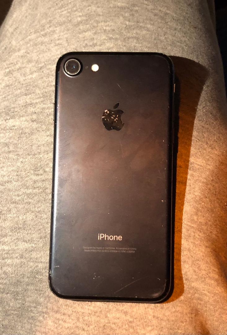 Apple iPhone 7 100% batterie, bon état à Djibouti