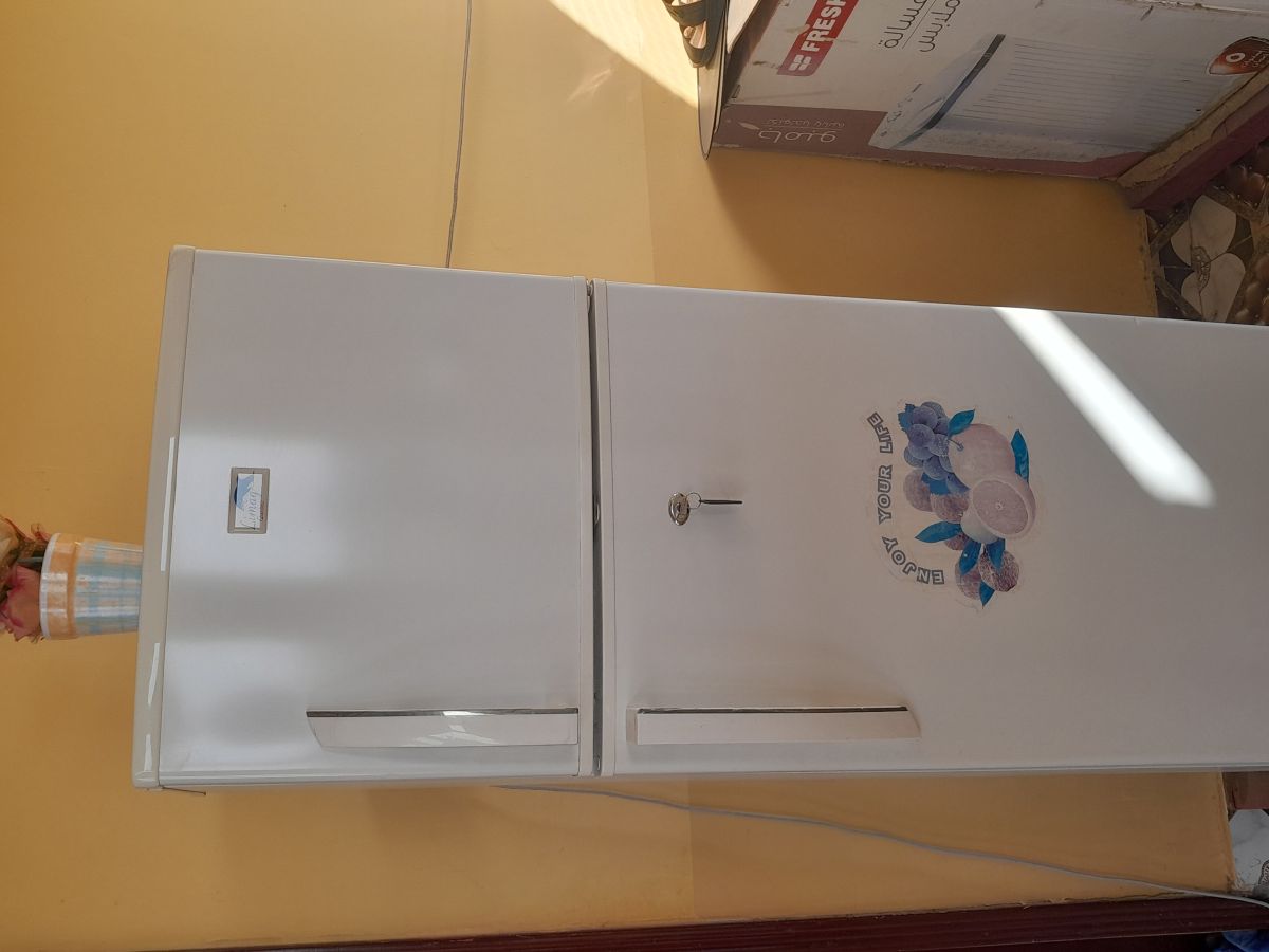 Frigo Limag quasiment neuf (légèrement négociable) à Djibouti
