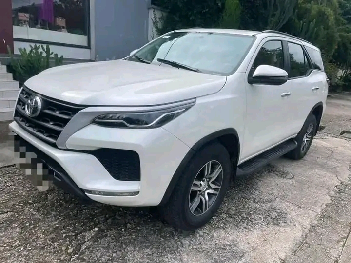 Toyota Fortuner 21, climatisation parfaite à Djibouti