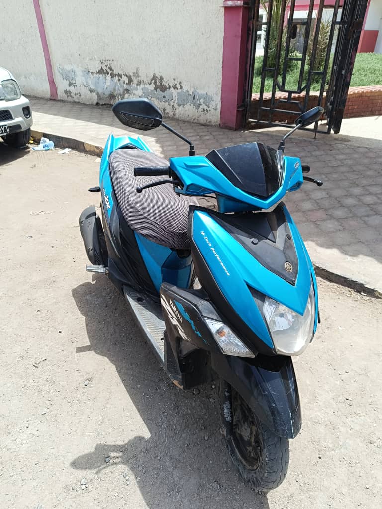 Scooter Yamaha 125cc en très bon état à Djibouti