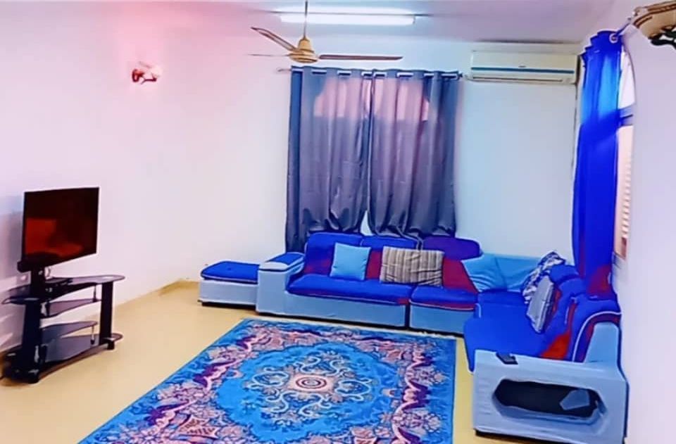 Appartement meublé F4 avec équipements, climatisation et groupe électrogène inclus à Djibouti