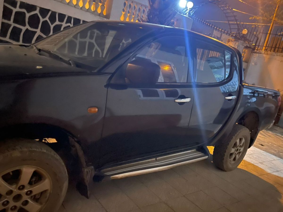 Mitsubishi L200 Turbo Diesel, bon état, prix à négocier à Djibouti