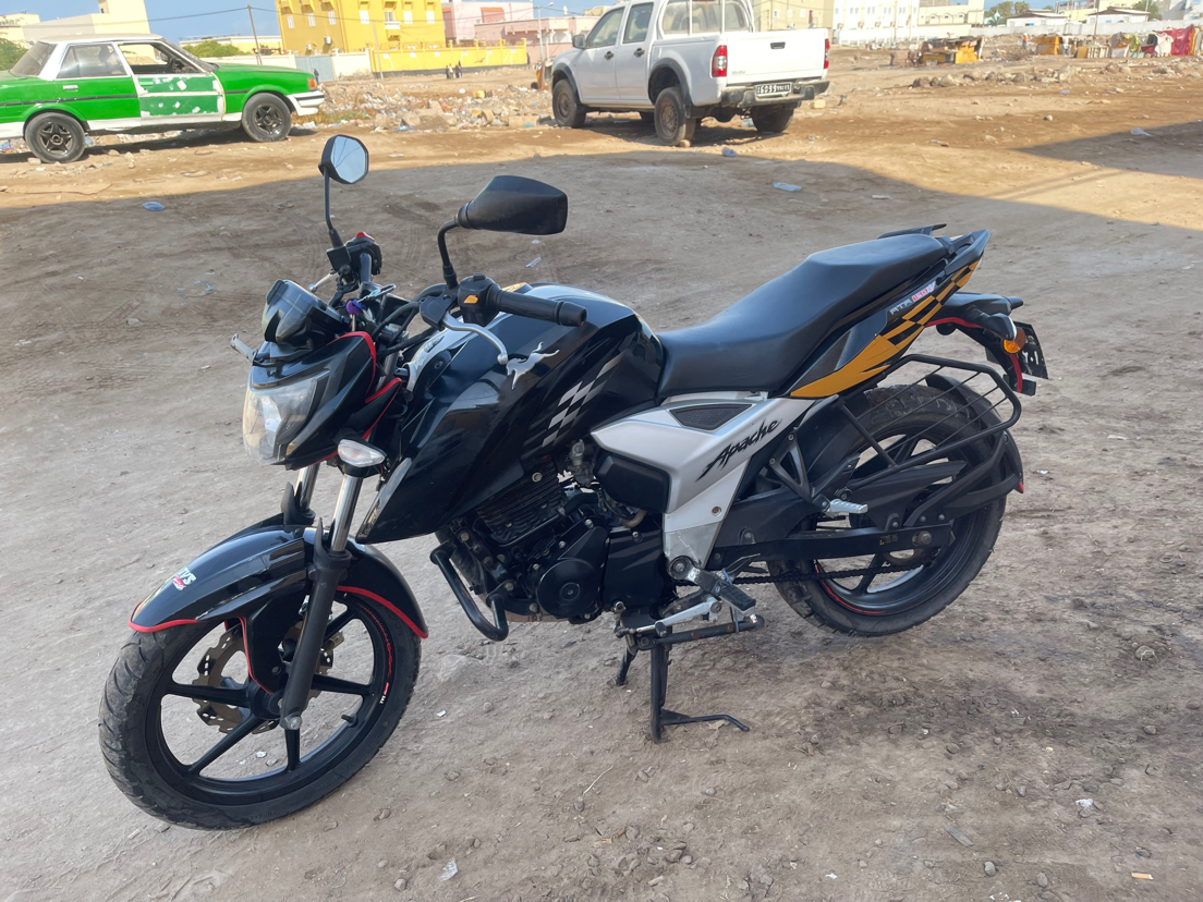 Moto TVS Apache RTR 160, 12 550km, fiable et performante à Djibouti