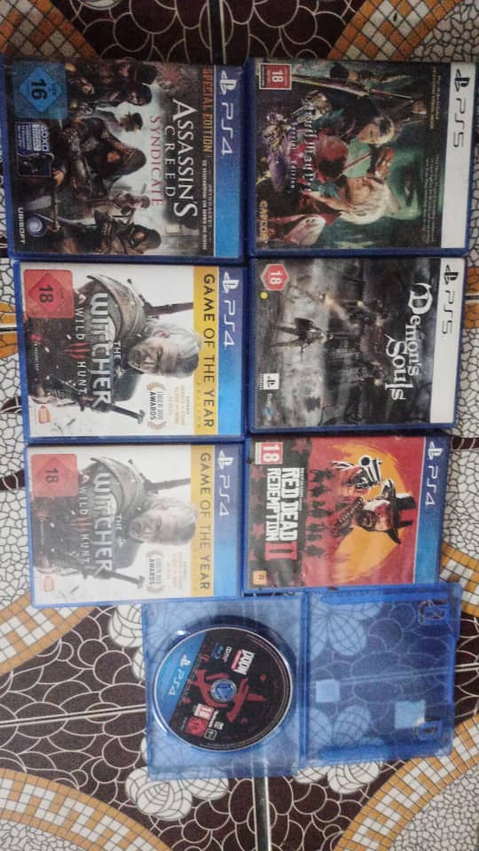 Lot de jeux PS4 et PS5 en excellent état à Djibouti