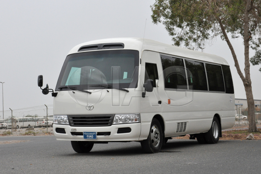 Location Toyota Coaster Bus avec chauffeur - Idéal écoles ou ...