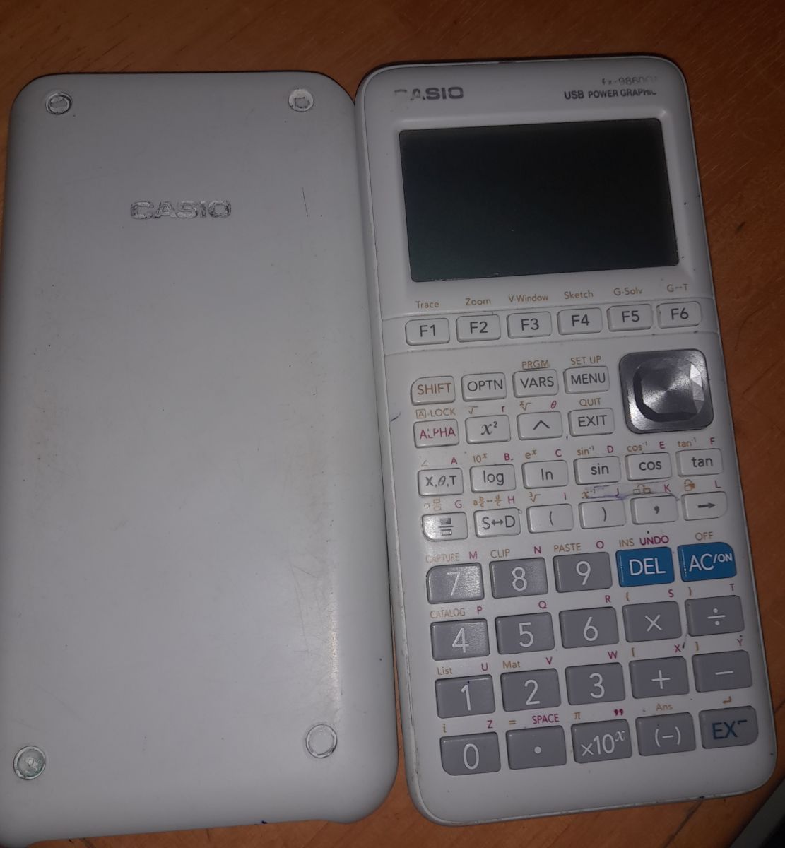 Calculatrice Graphique CASIO fx-9860GII à vendre à Djibouti
