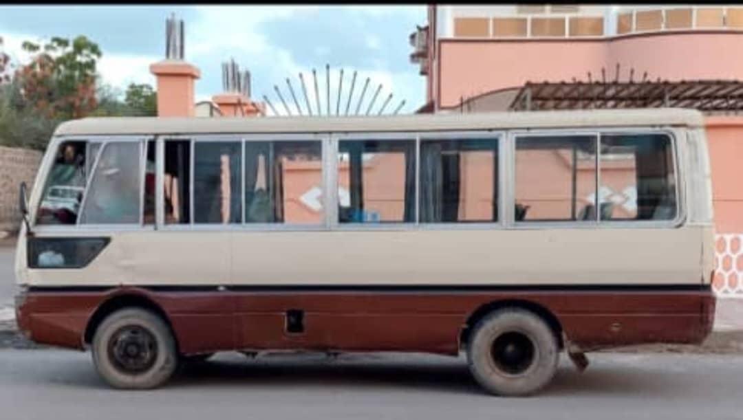 Bus de transport 25 places en bon état à vendre à Djibouti