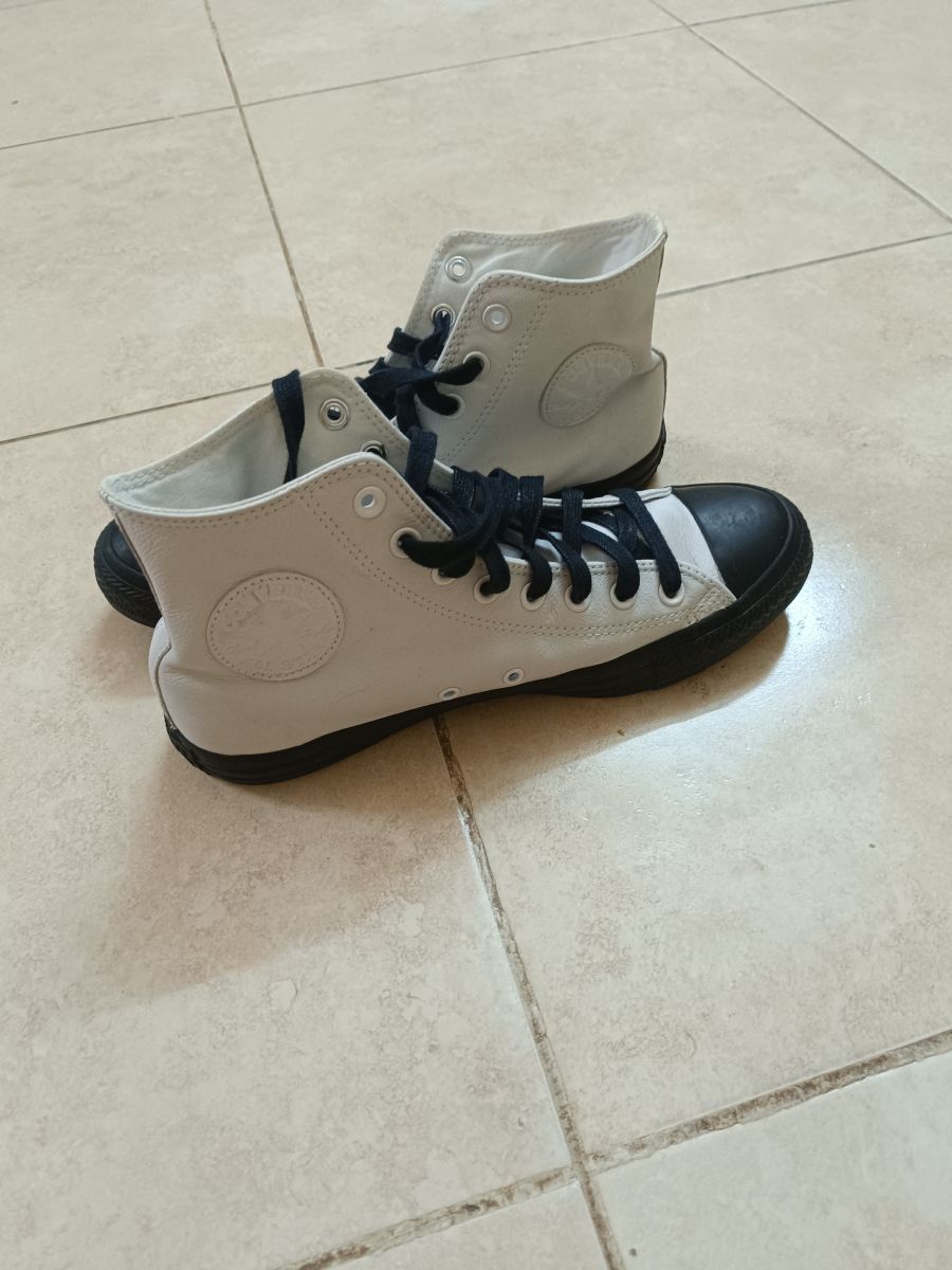 Converse Chuck Taylor All Star montante, taille 41,5 EU, négociable à ...